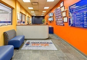 Guardian Storage Shadyside | Dandk Organizer